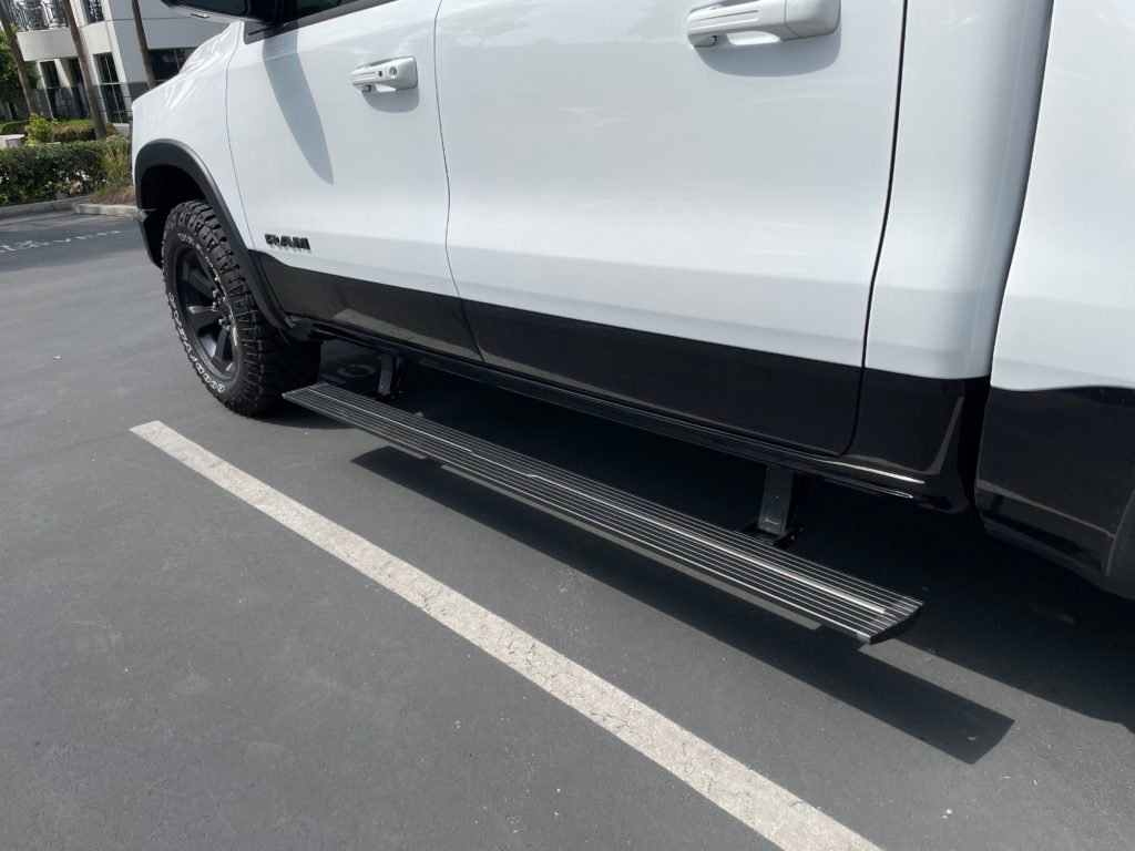 Electric Powered Side Step For Silverado Crew Cab By OuO