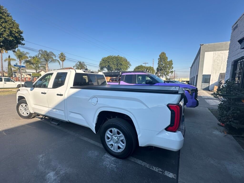 Tundra 8ft Retractable Bed Cover - OuO Pickup Cover | Truck Bed Covers